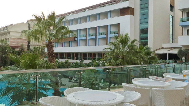 PORT SIDE RESORT SIDE
